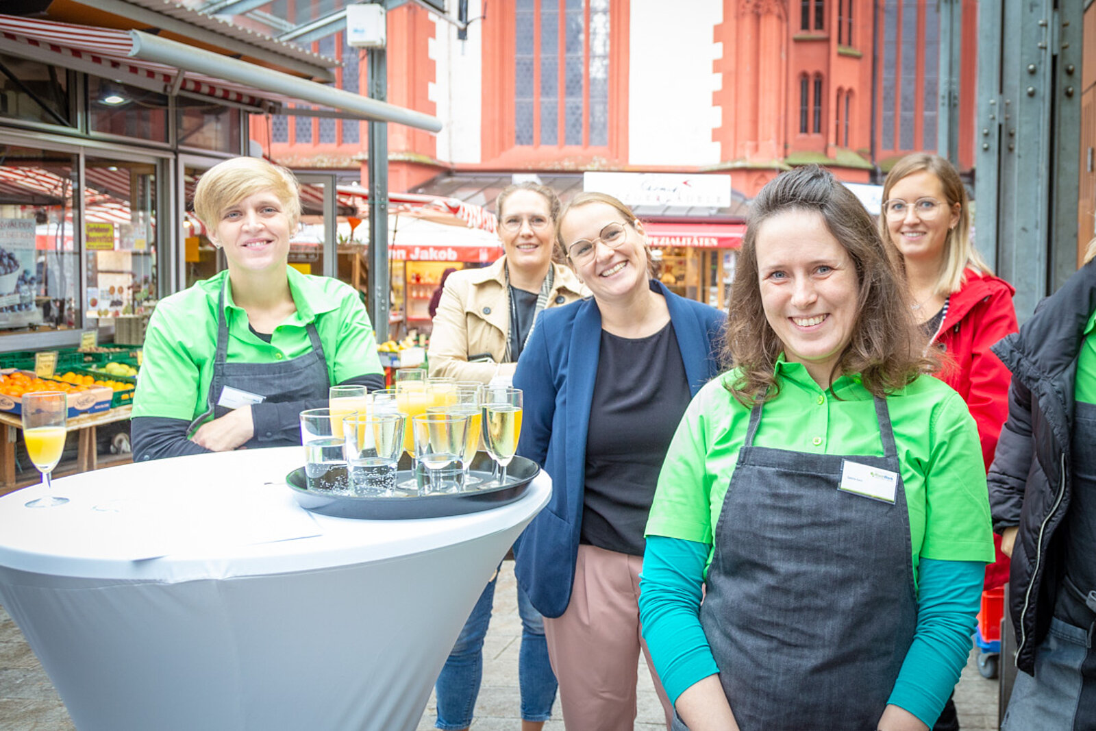Neueröffnung in Würzburg: MainWerk Marktstand – Regional | Inklusiv ...