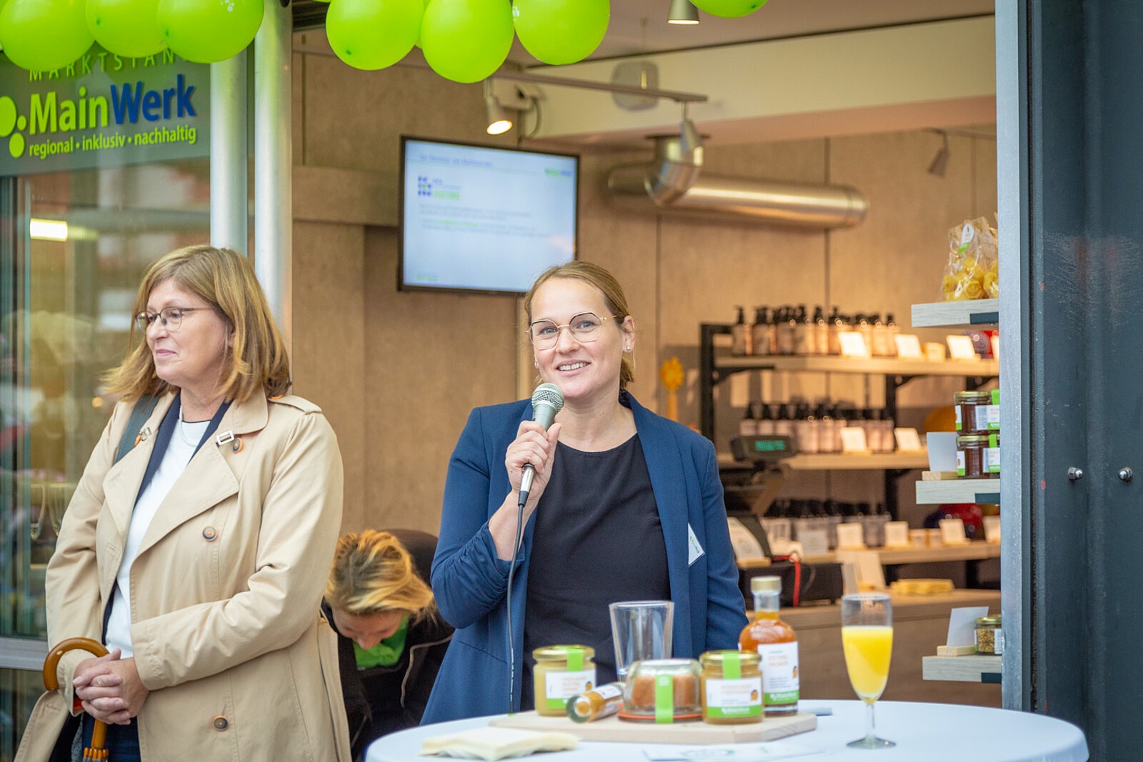 Neueröffnung in Würzburg: MainWerk Marktstand – Regional | Inklusiv ...